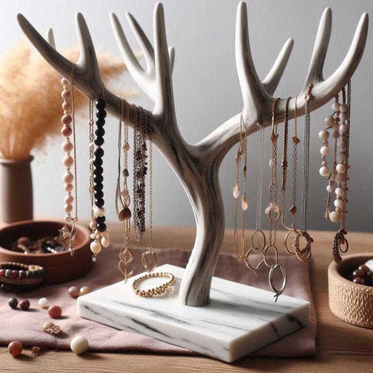 30 Unique Ways to Incorporate Antlers into Your Home Decor » HomeDecorFull